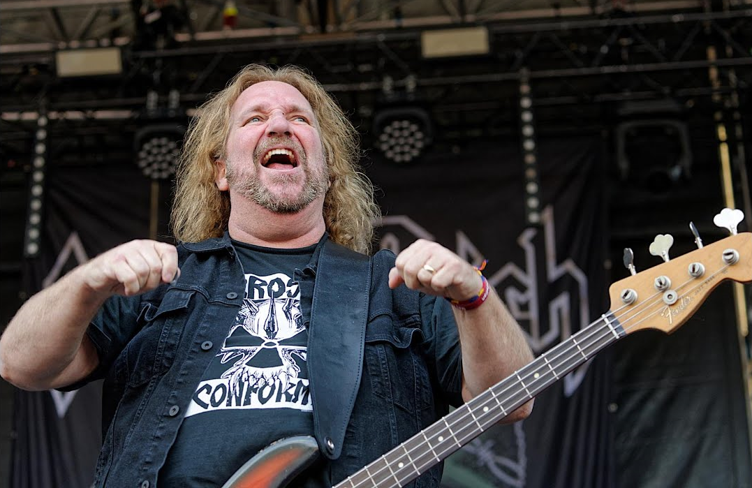 SACRED REICH's Phil Rind Talks Music Videos, Album Re-issues and ...